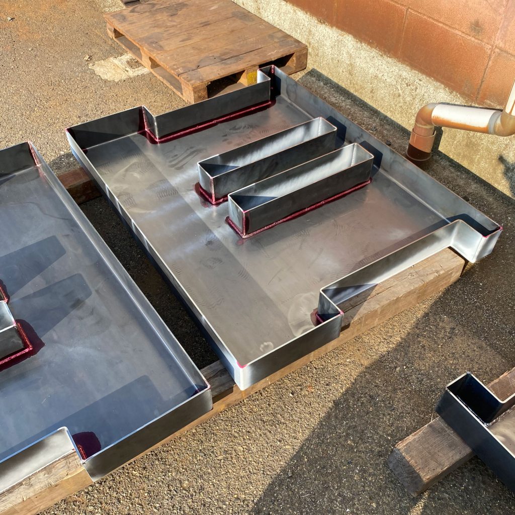 施工事例 - 製缶業・鉄鋼業・造船下請け業・塗装・ハツリ業務・解体・鍛治業務・内装・清掃業務｜株式会社RYOMEI